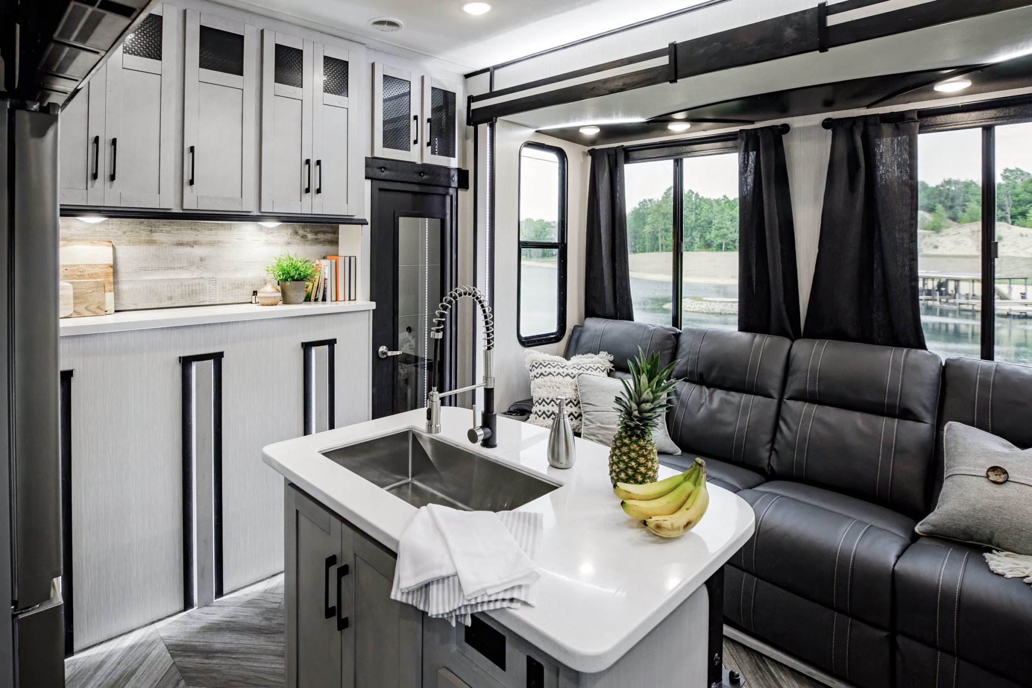 RV Design with Renee Gillis - Interior Design in RVs - Heartland RV