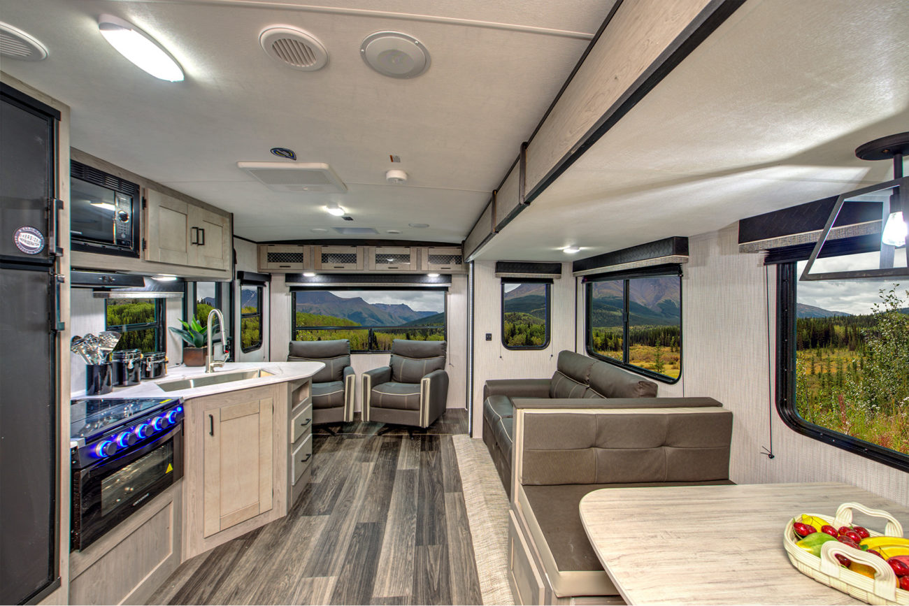 Best Couple's Coaches of 2023 | Heartland RVs