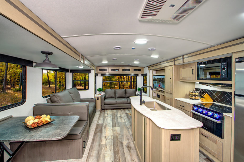 Best Couple's Coaches of 2023 | Heartland RVs