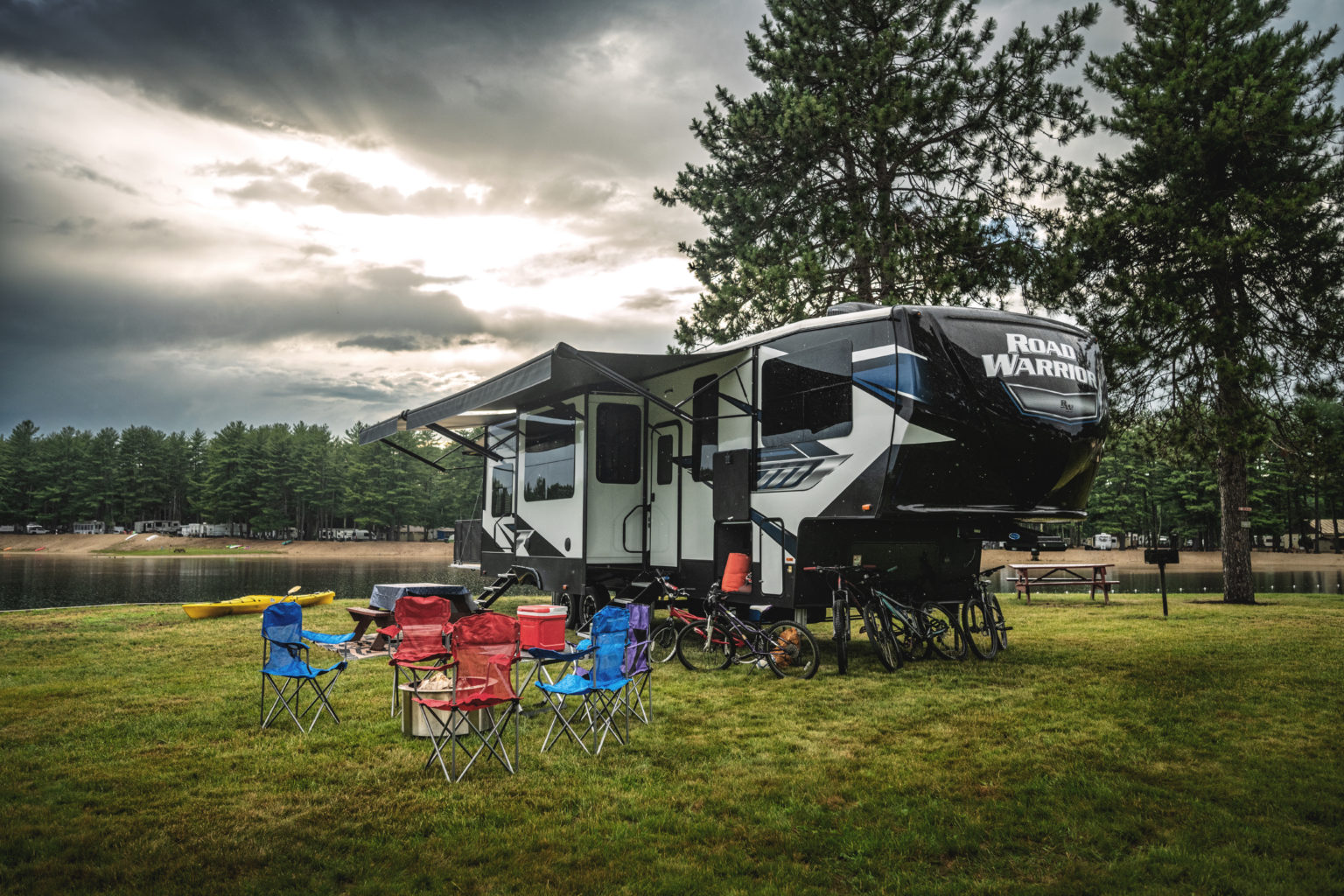 RV Essentials List for Beginners and Packing Tips for RV Camping