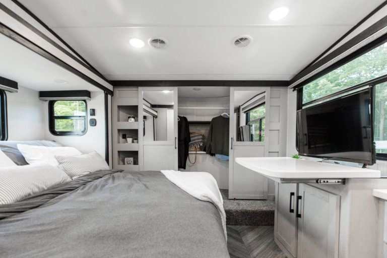 How to Maximize RV Sleeping Arrangements & Bedroom Space