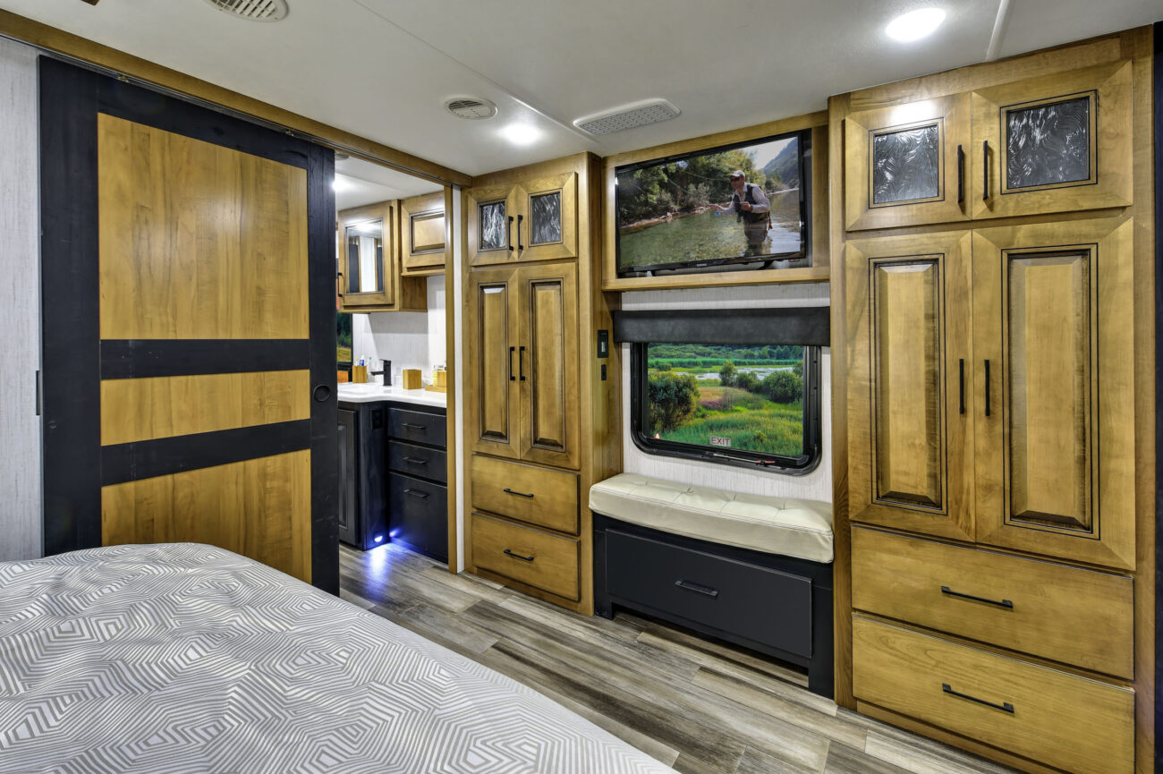 Best 2023 Heartland Models for Traveling with Pets | Heartland RV