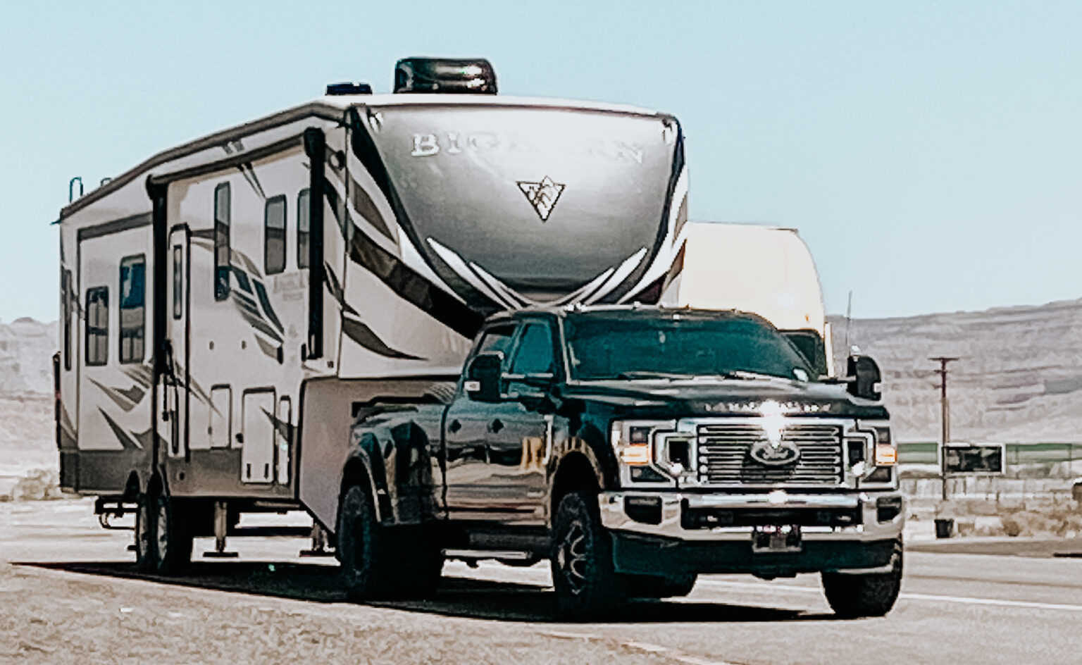 Five Tips for Towing a Fifth Wheel RV | Heartland RV